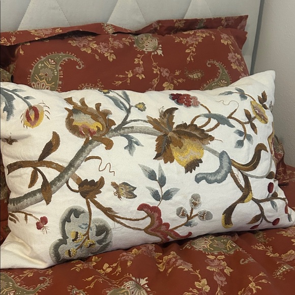 Pottery Barn Bed Pillows
